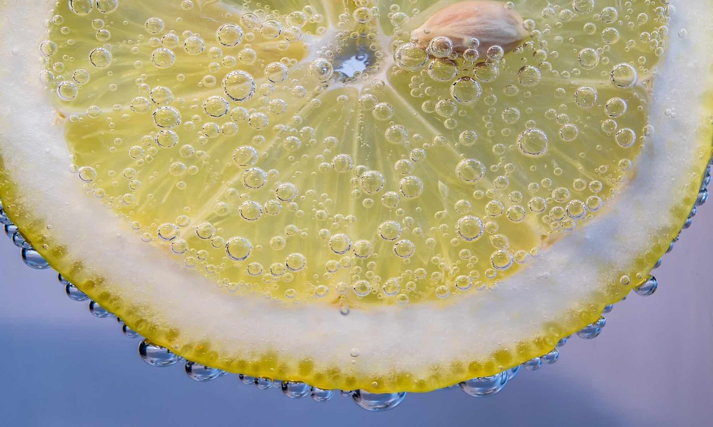 Alkaline Lemon Water: Top 9 Benefits for Your Health – DYLN